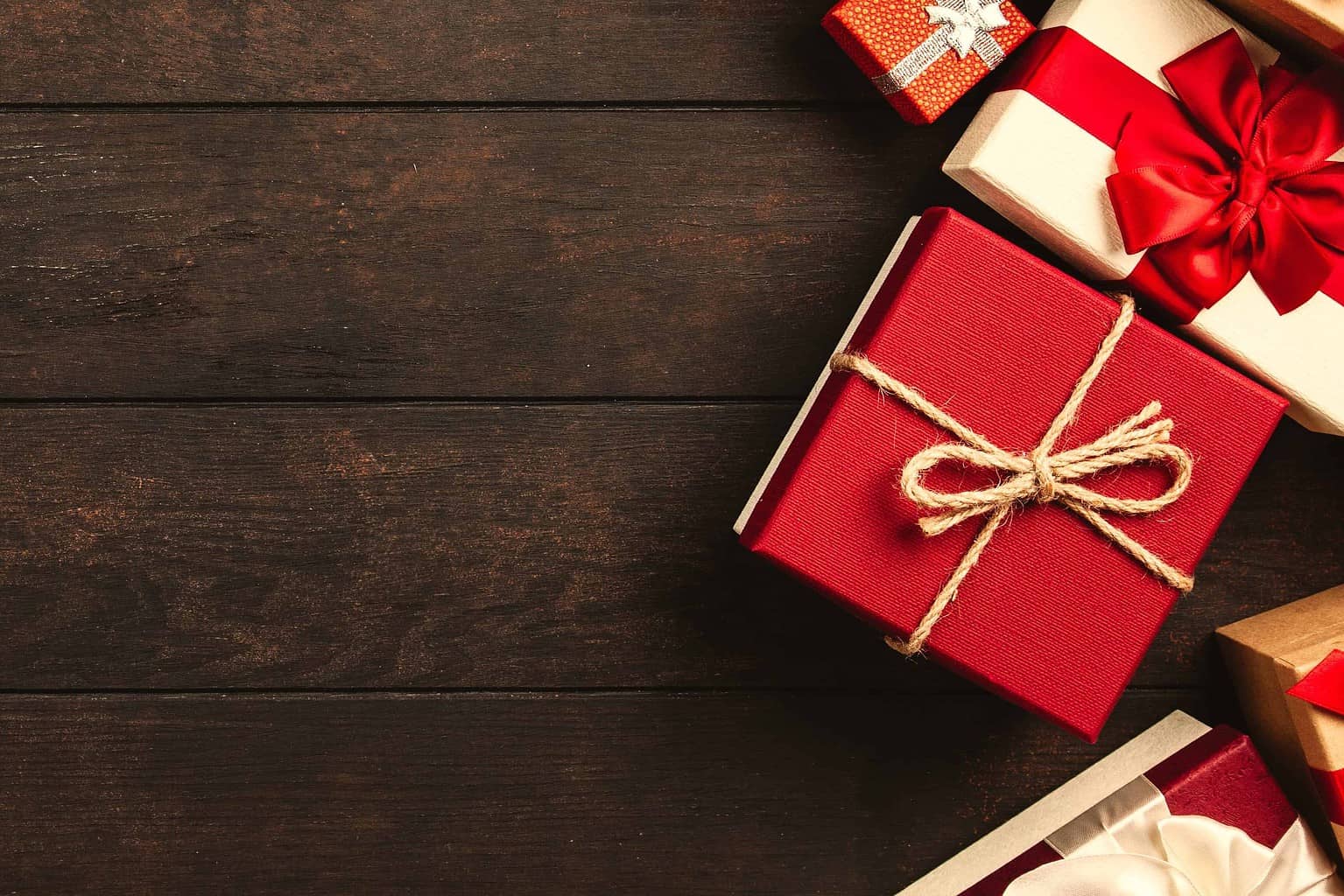 67 Christmas Gifts for Busy Moms in 2024 They Will Actually Use ...